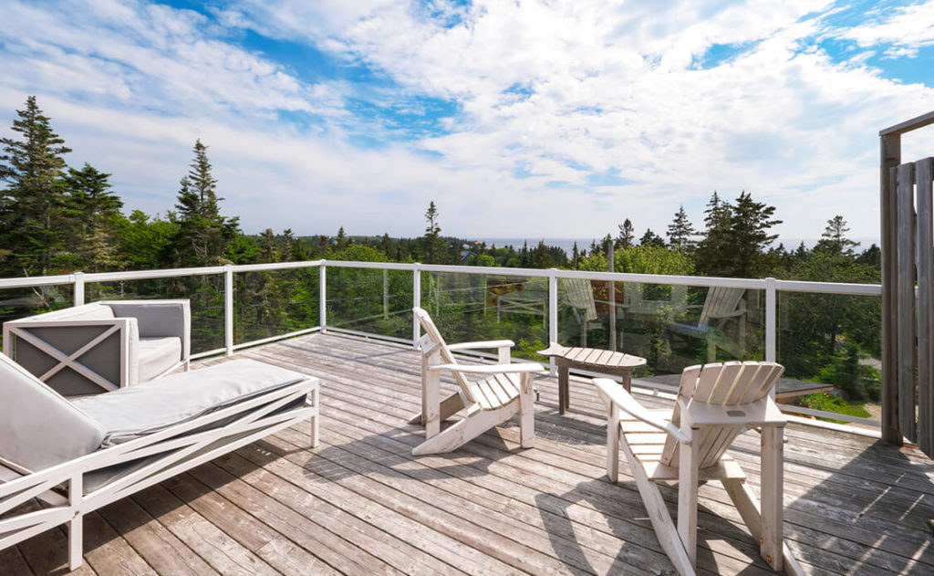 Get coastal-cozy in one of our guest rooms | Guest Rooms at Oceanstone